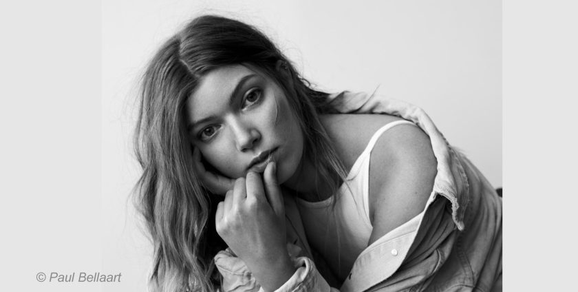 Hannah Mae geeft concert in de Reestkerk - Omroep NOOS