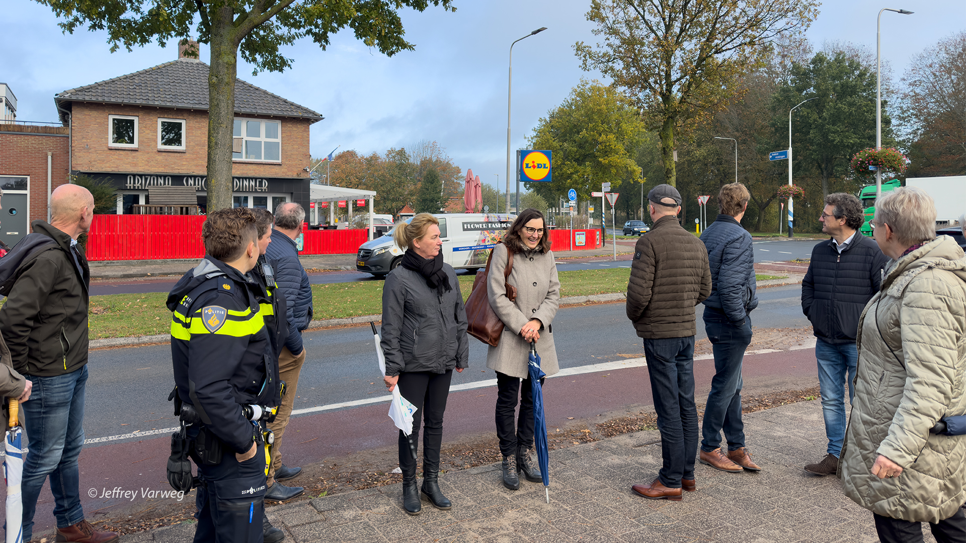 College op werkbezoek in Dedemsvaart - Omroep NOOS
